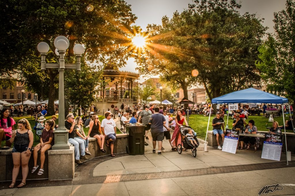 Sweet Corn Serenade Overcomes The Heat - Oskaloosa News | Oskaloosa News