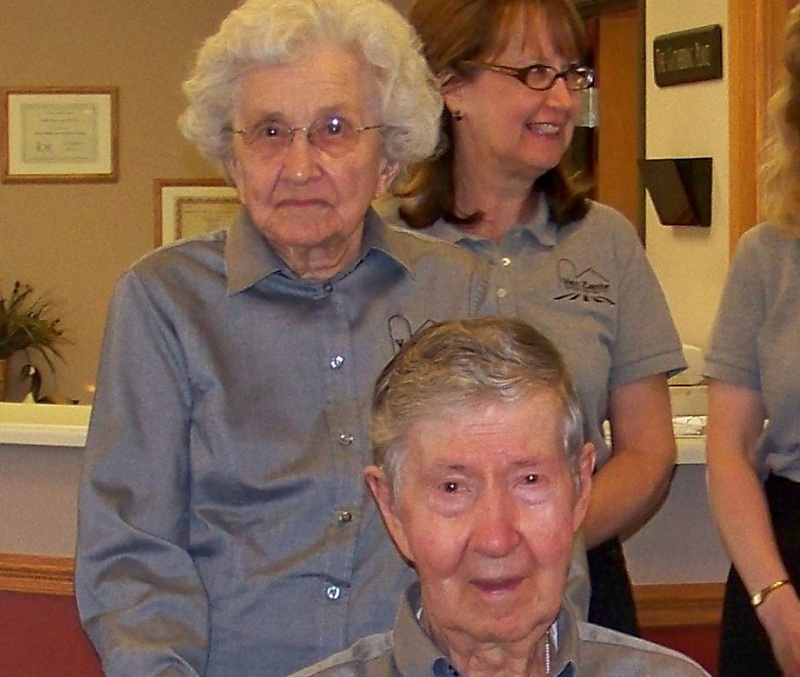 Elmer and Elizabeth Van Zante were presented with the Century Farm ...