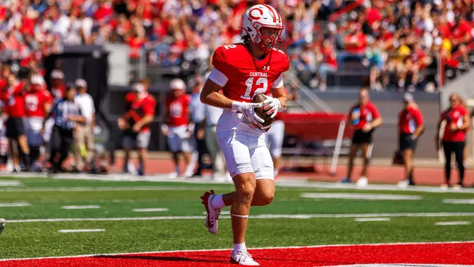 Dutch passing game, defense ignites team in opening win - Oskaloosa ...